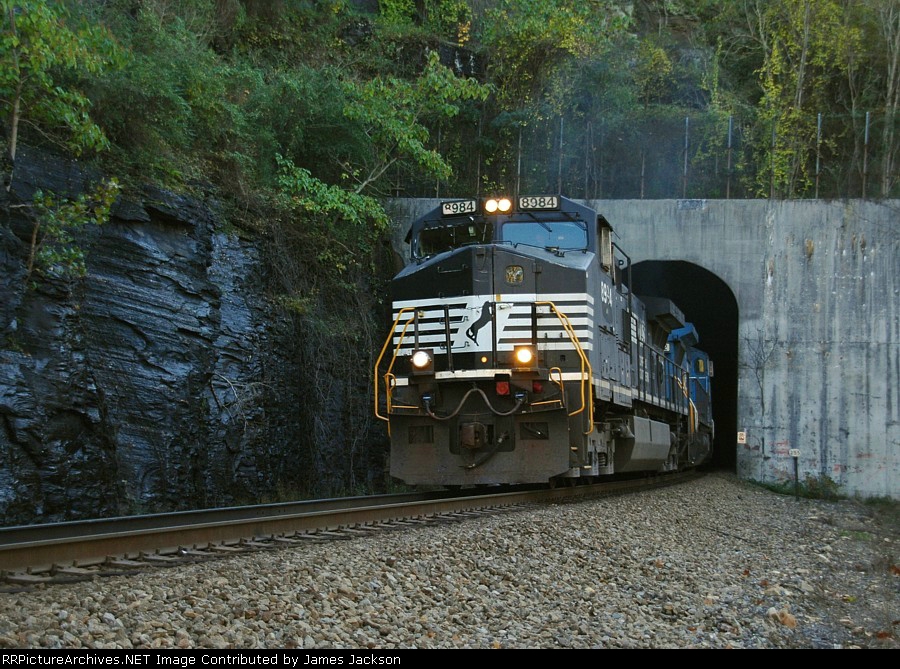 NS I2A Northbound exting tunnel 26